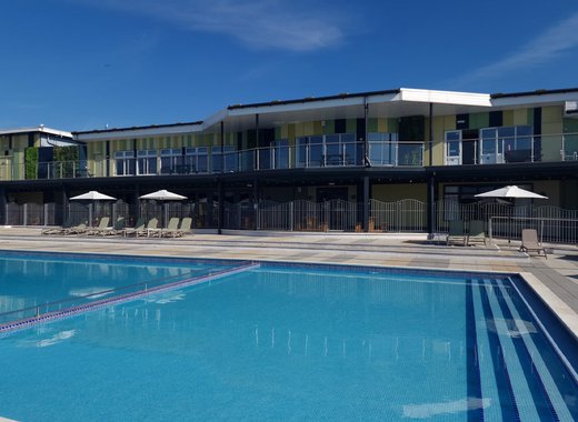 Cleethorpes Pearl Facilities | Pool Bar & Playground