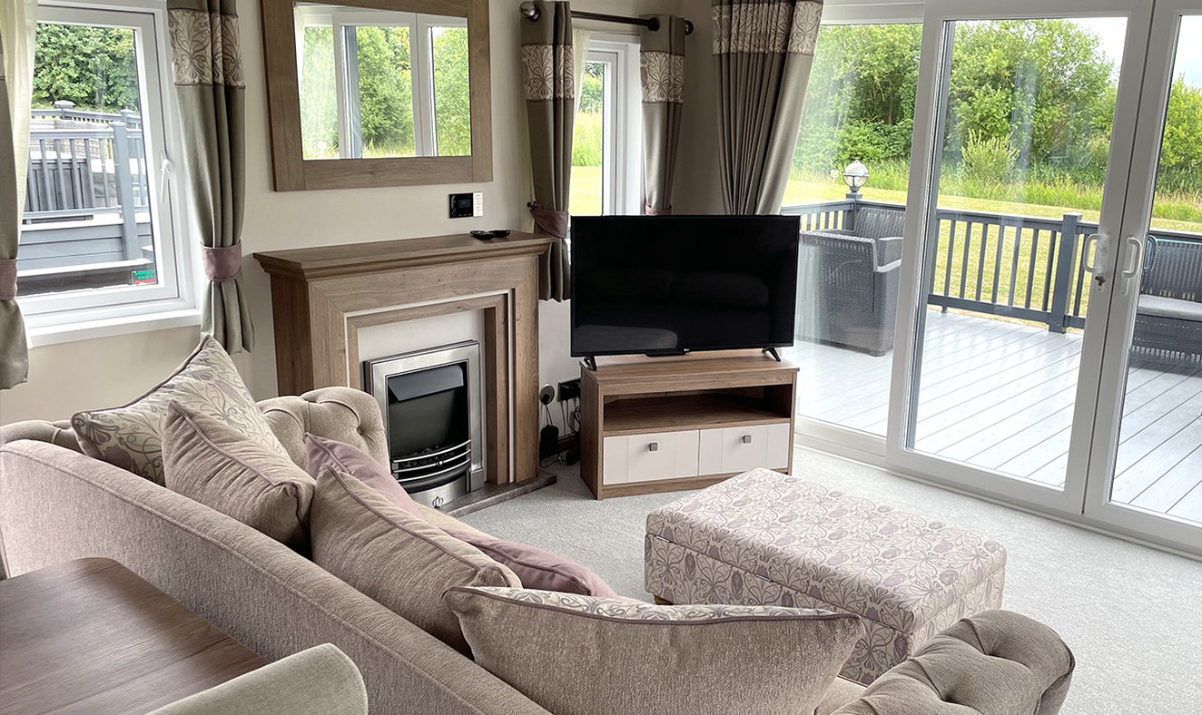 Exclusive Lakeside Caravan | Away Resorts